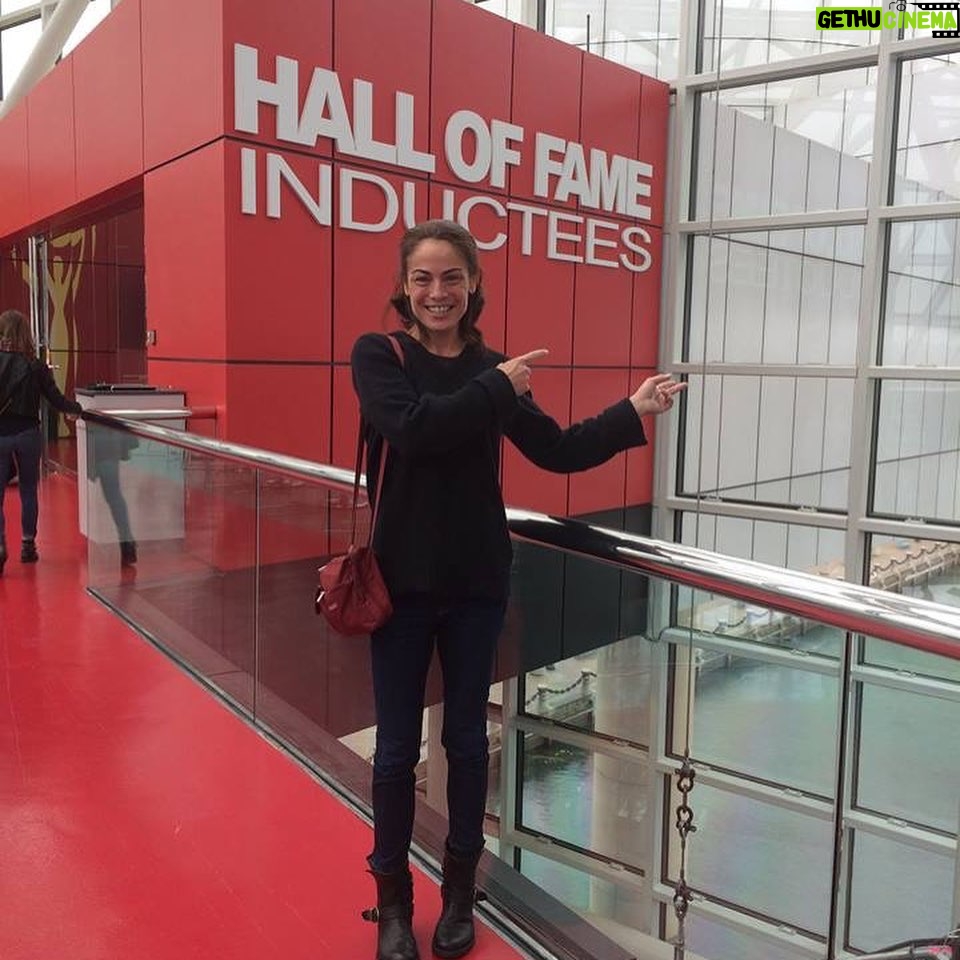 Yancy Butler | Gethu Cinema