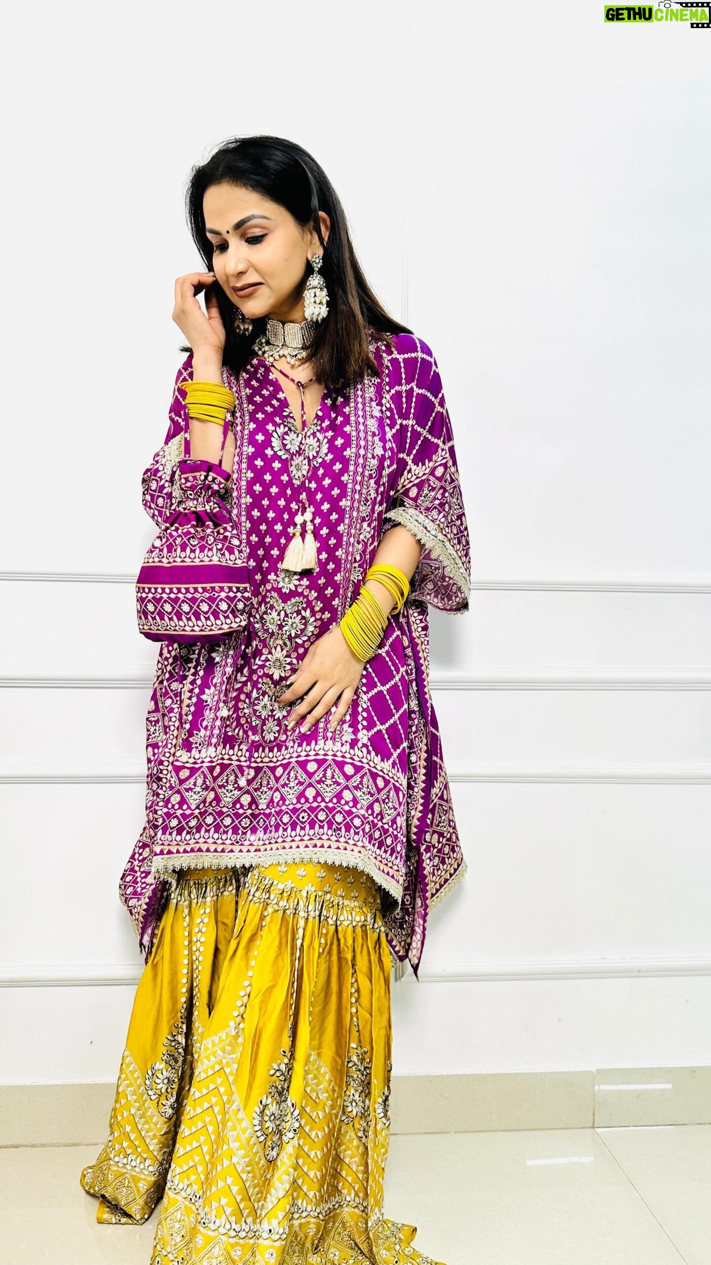 Actress Aanchal Khurana HD Photos and Wallpapers September 2024 | Gethu ...