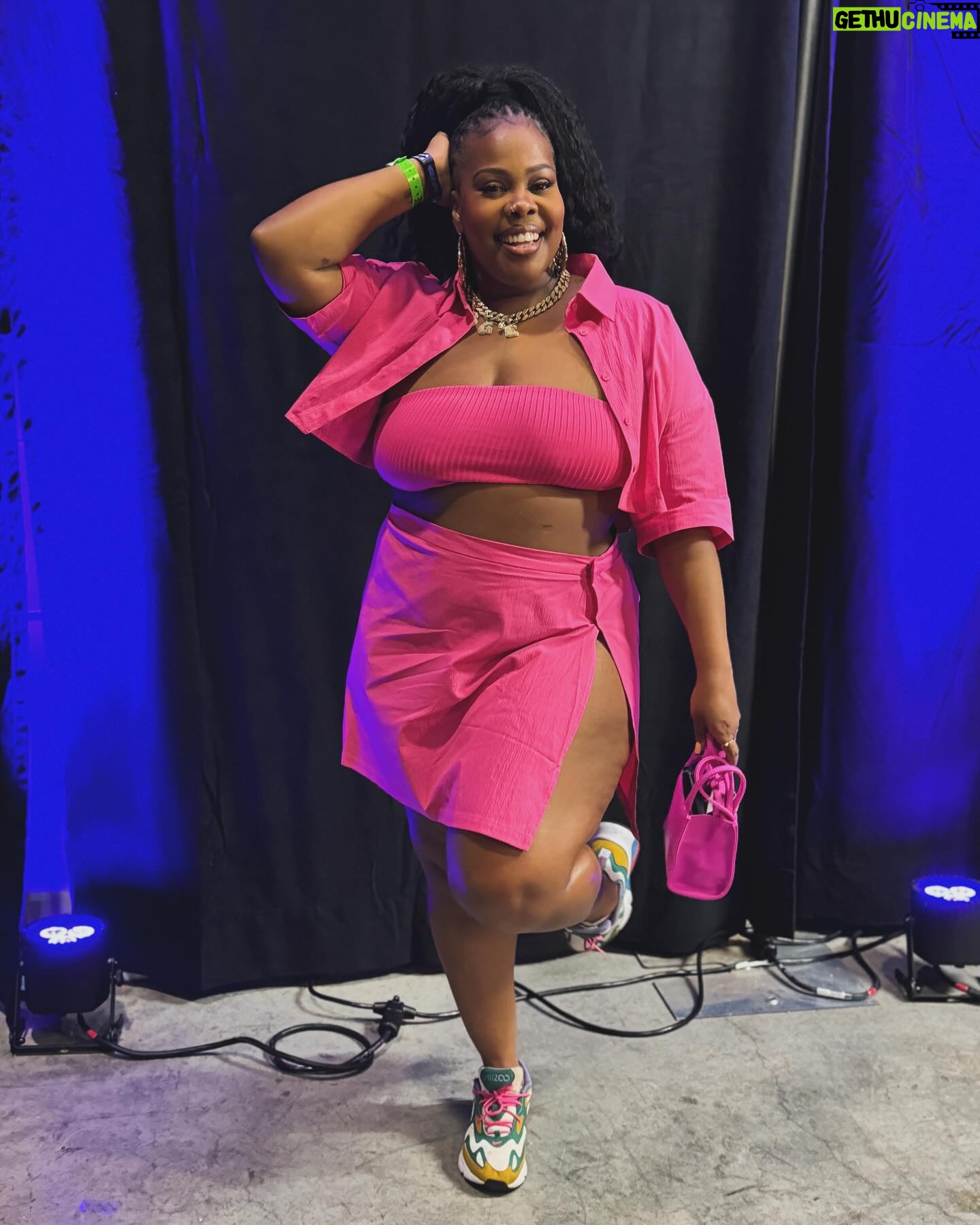 Actress Amber Riley HD Instagram Photos and Wallpapers July 2024 ...
