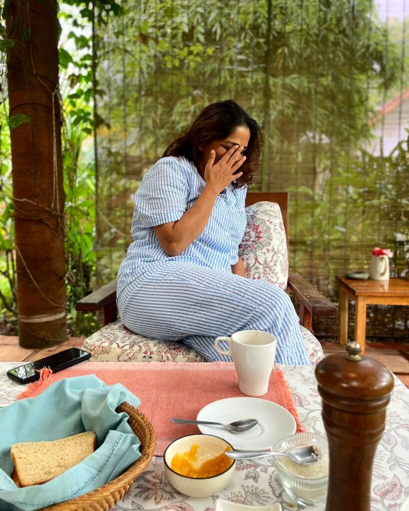 Actress Aparna Nair HD Instagram Photos and Wallpapers February 2024 ...