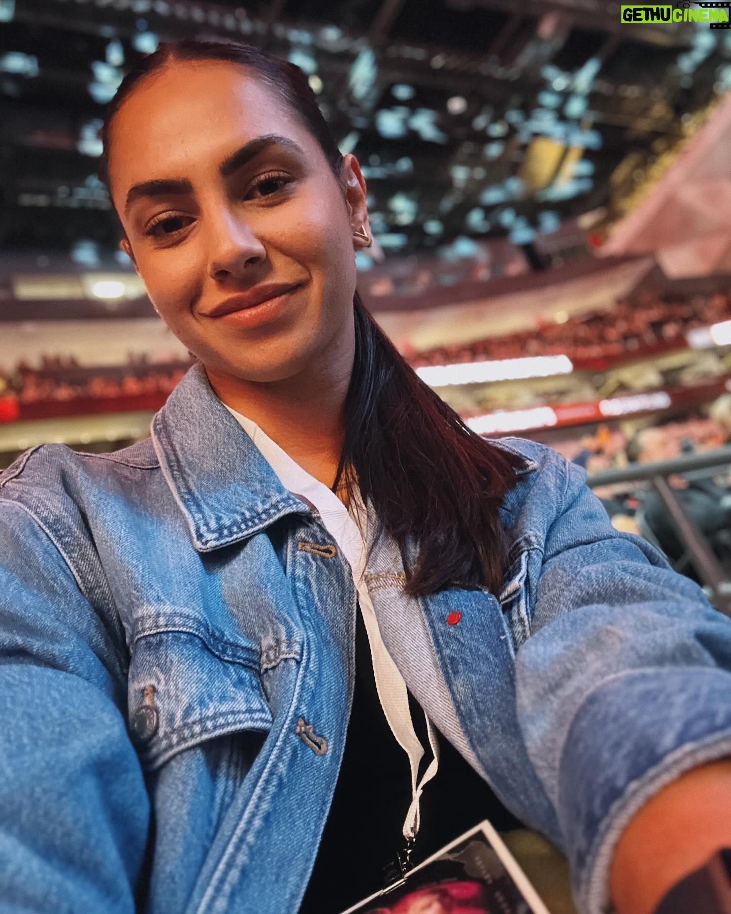 Actress Ariane Lipski HD Photos and Wallpapers November 2024 | Gethu Cinema