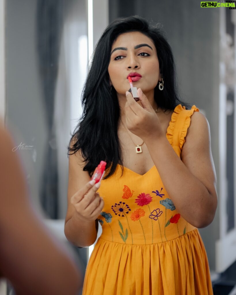 Actress Ashmitha HD Instagram Photos and Wallpapers September 2024 ...