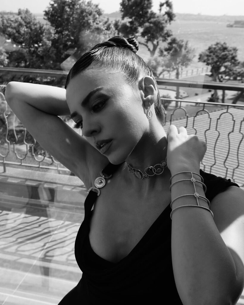 Actress Aslıhan Malbora HD Instagram Photos and Wallpapers June 2024 ...