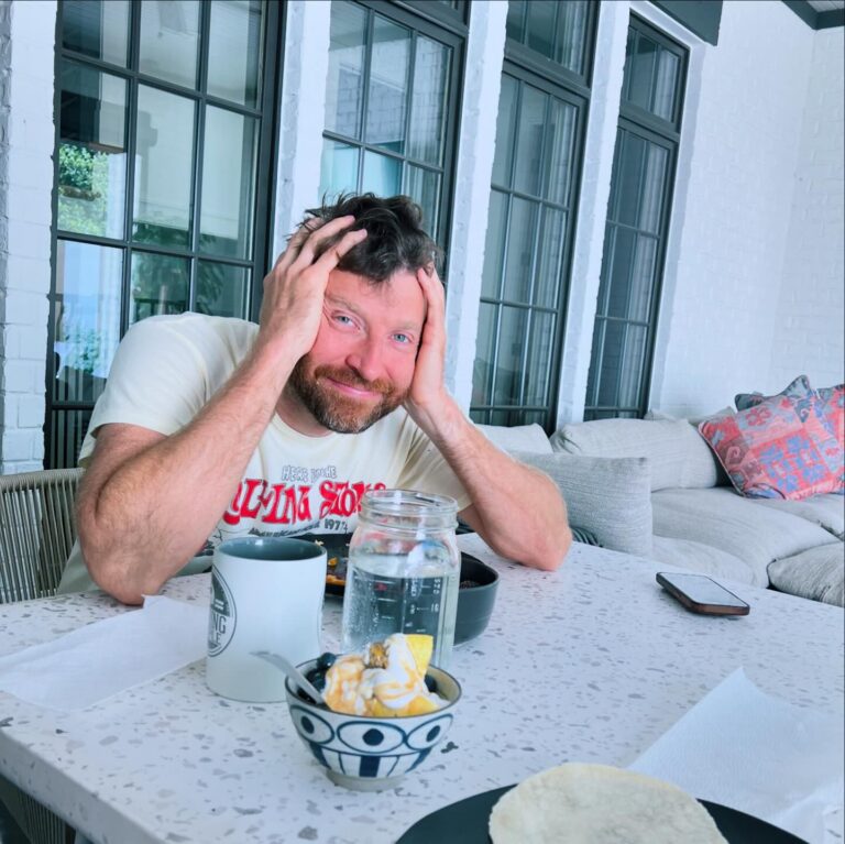 Brett Eldredge’s Top 10 Instagram Photos That Captured Hearts