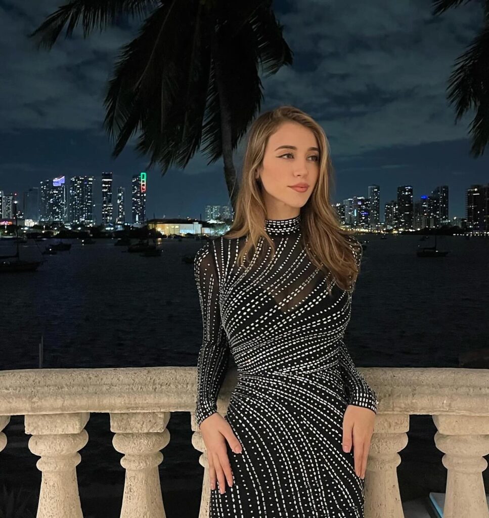 Actress Caylee Cowan HD Instagram Photos and Wallpapers January 2024 ...