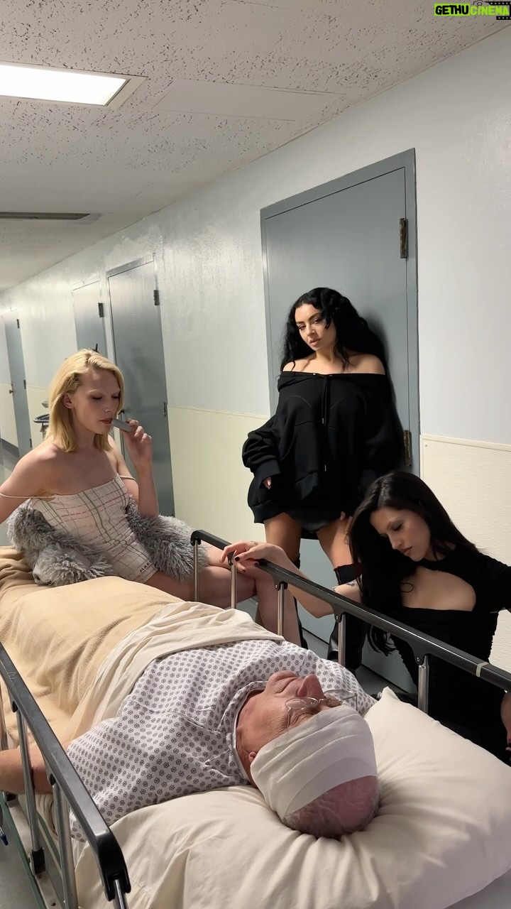 Actress Charli XCX HD Instagram Photos and Wallpapers June 2024 | Gethu ...