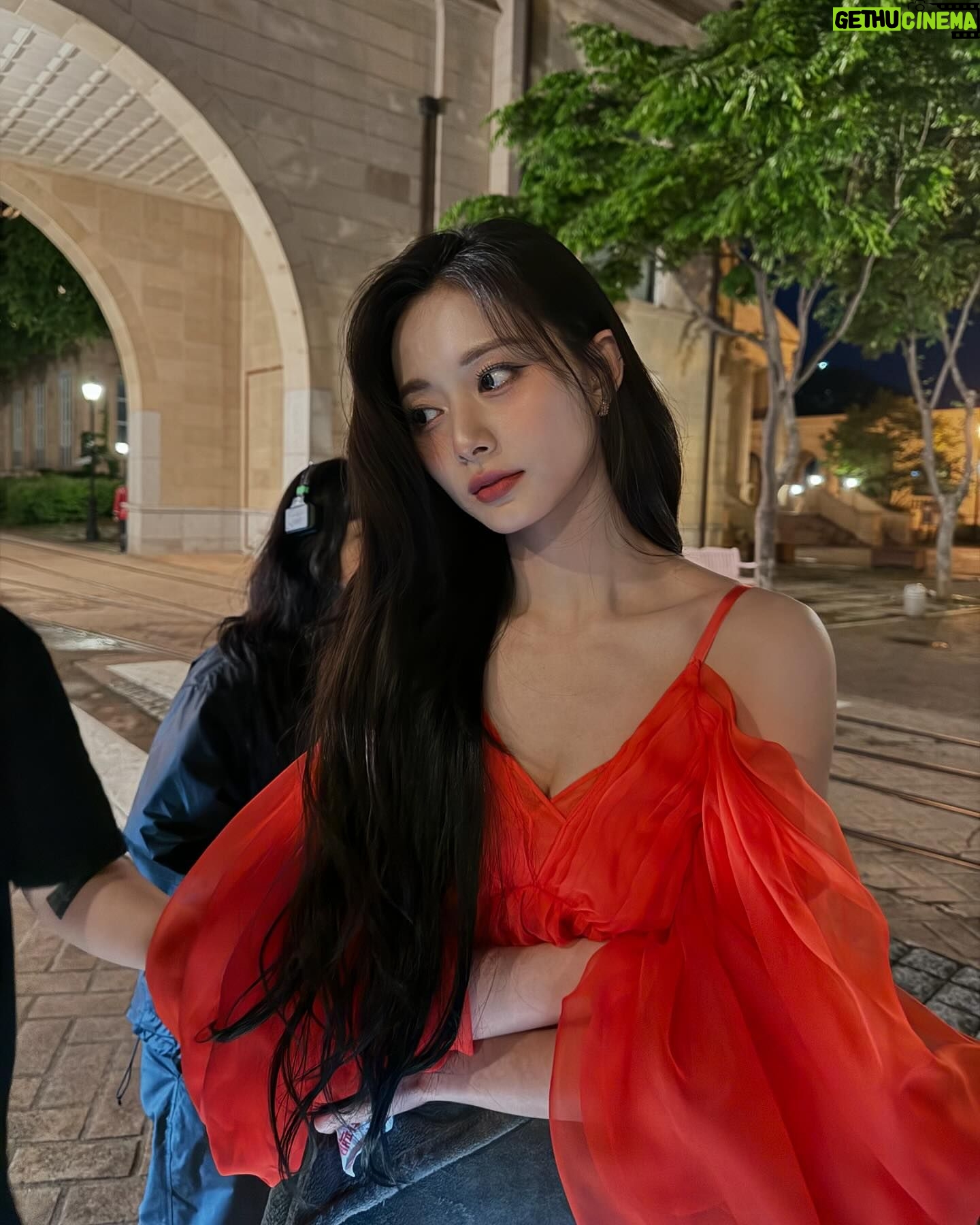 Actress Chou Tzu-yu HD Instagram Photos and Wallpapers September 2024 ...