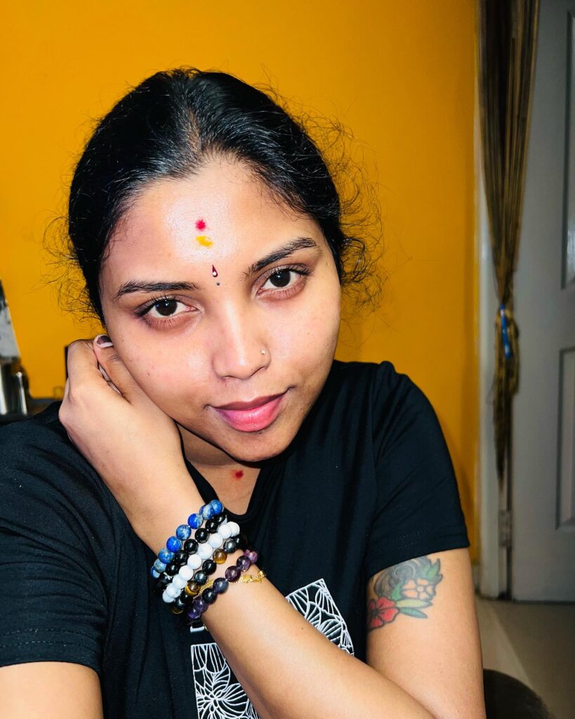 Actress Elakkiya HD Instagram Photos and Wallpapers January 2024 ...