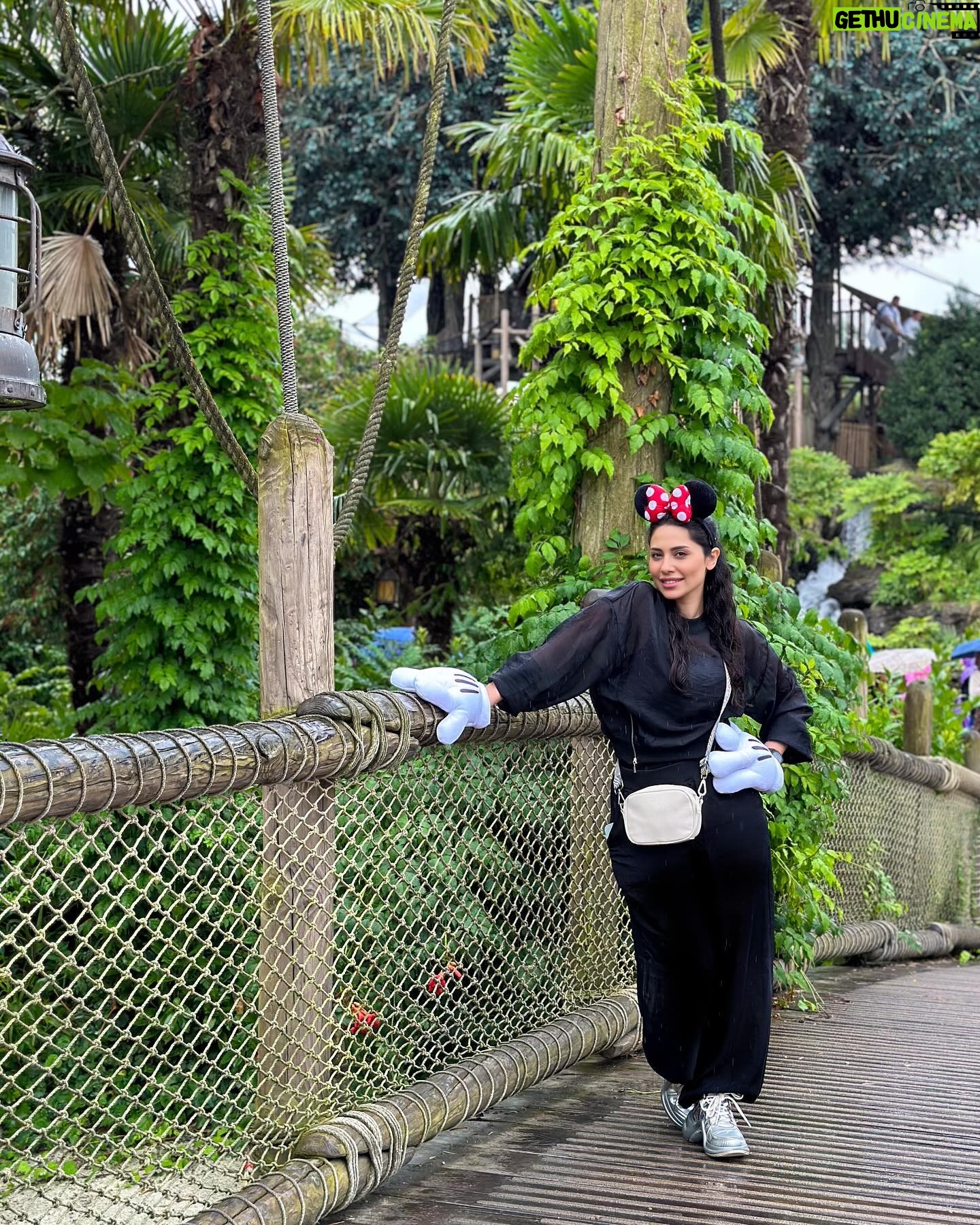 Actress Elham Ali HD Photos and Wallpapers August 2024 | Gethu Cinema