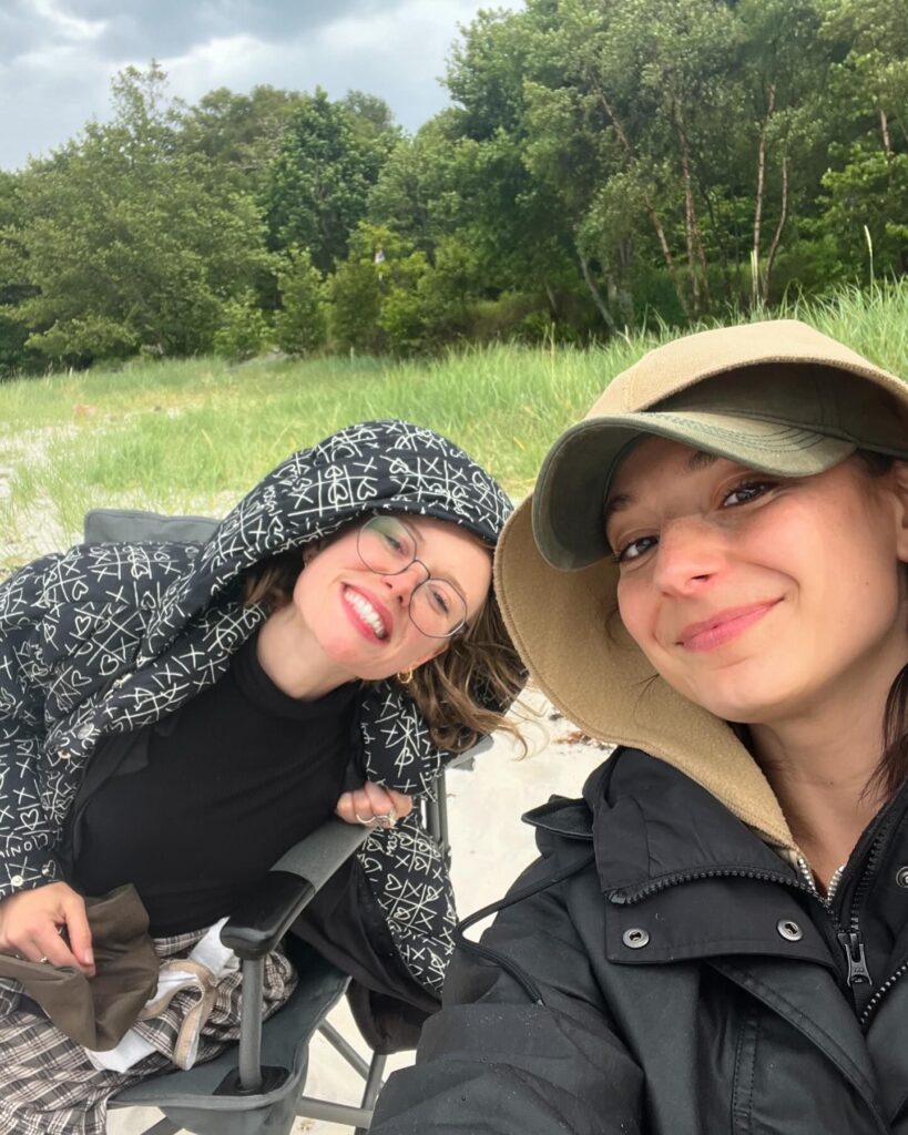 Actress Elisha Applebaum HD Instagram Photos and Wallpapers June 2024 ...