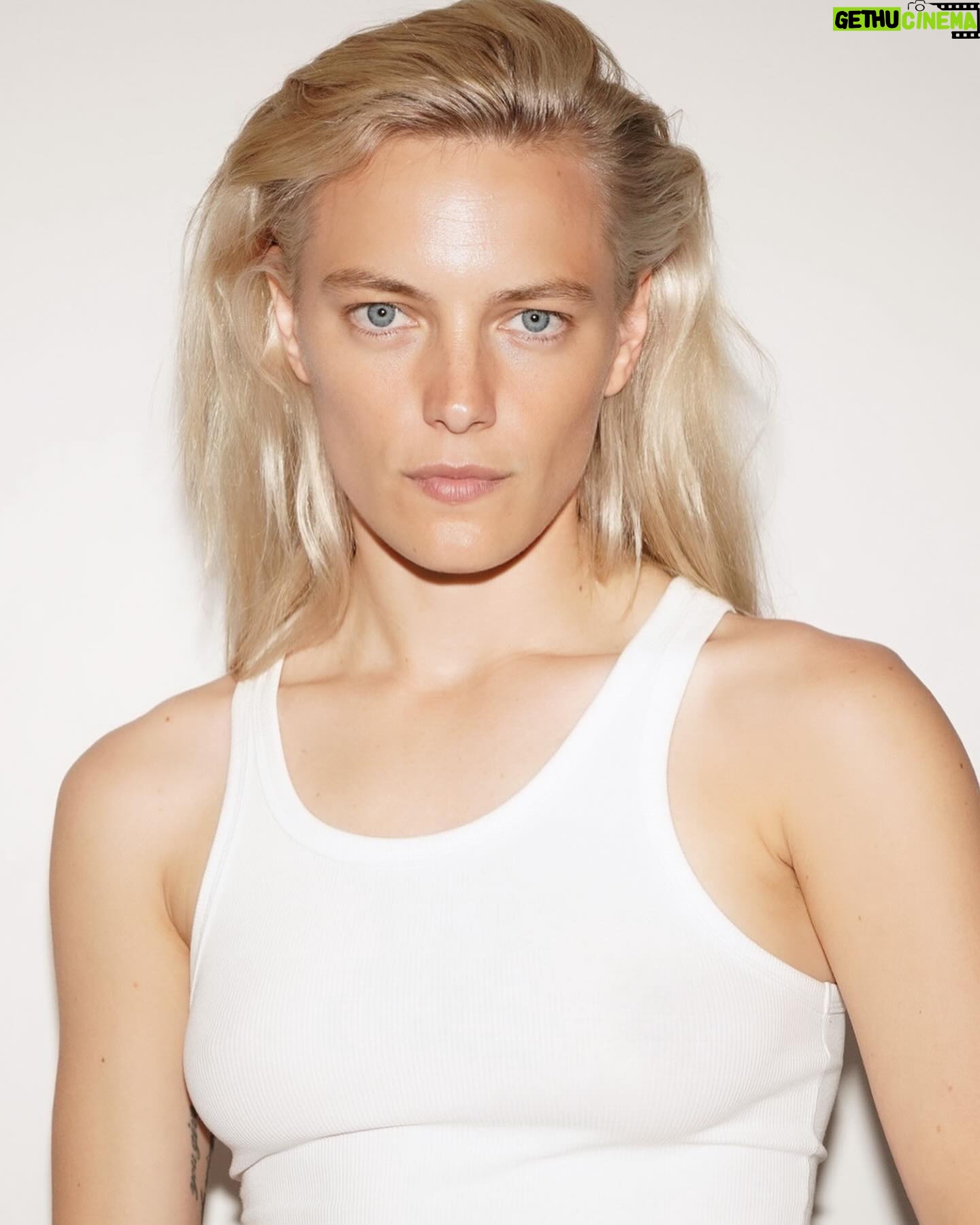 Actress Erika Linder HD Instagram Photos and Wallpapers June 2024 ...