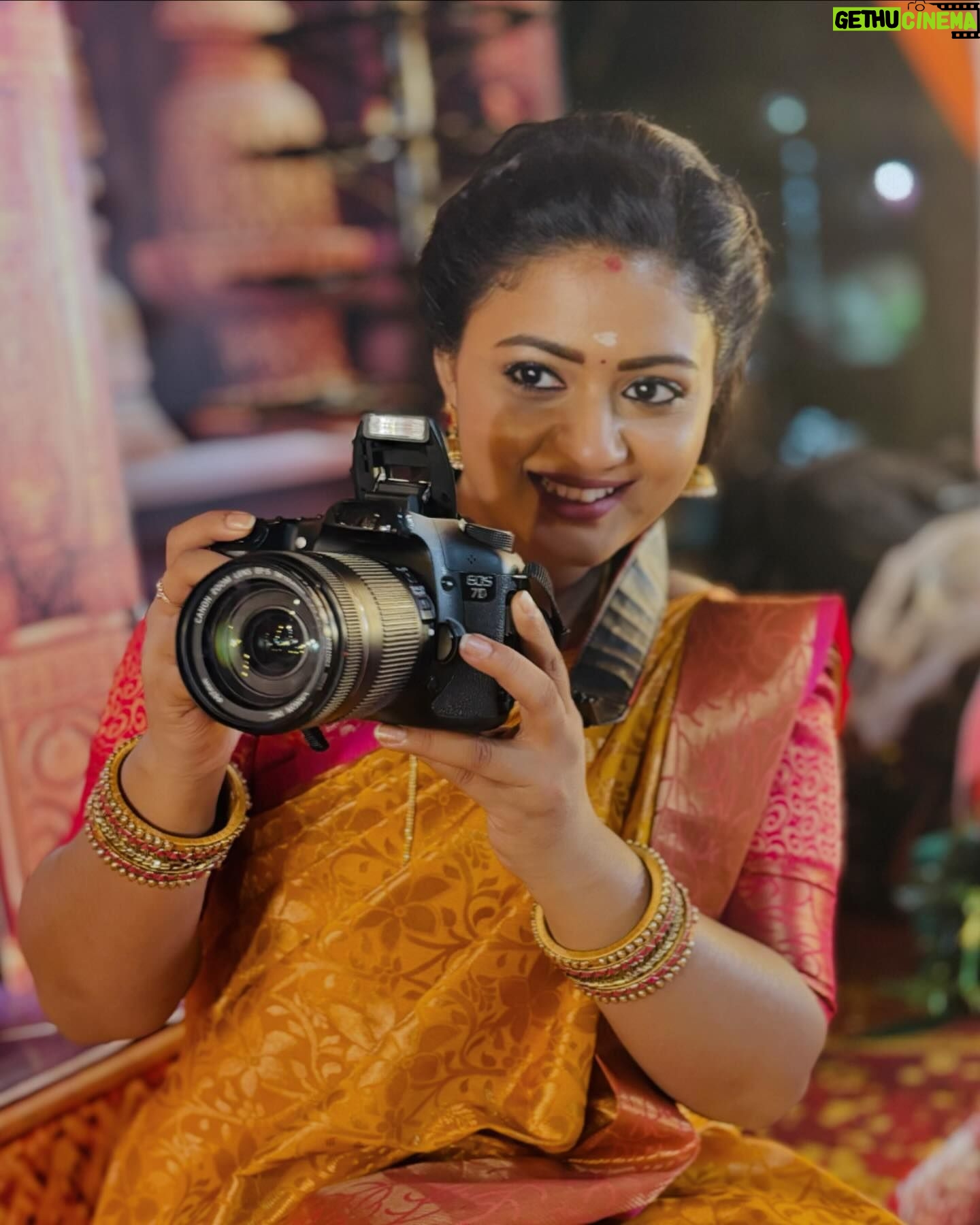 Actress Gomathi Priya HD Instagram Photos and Wallpapers July 2024 ...
