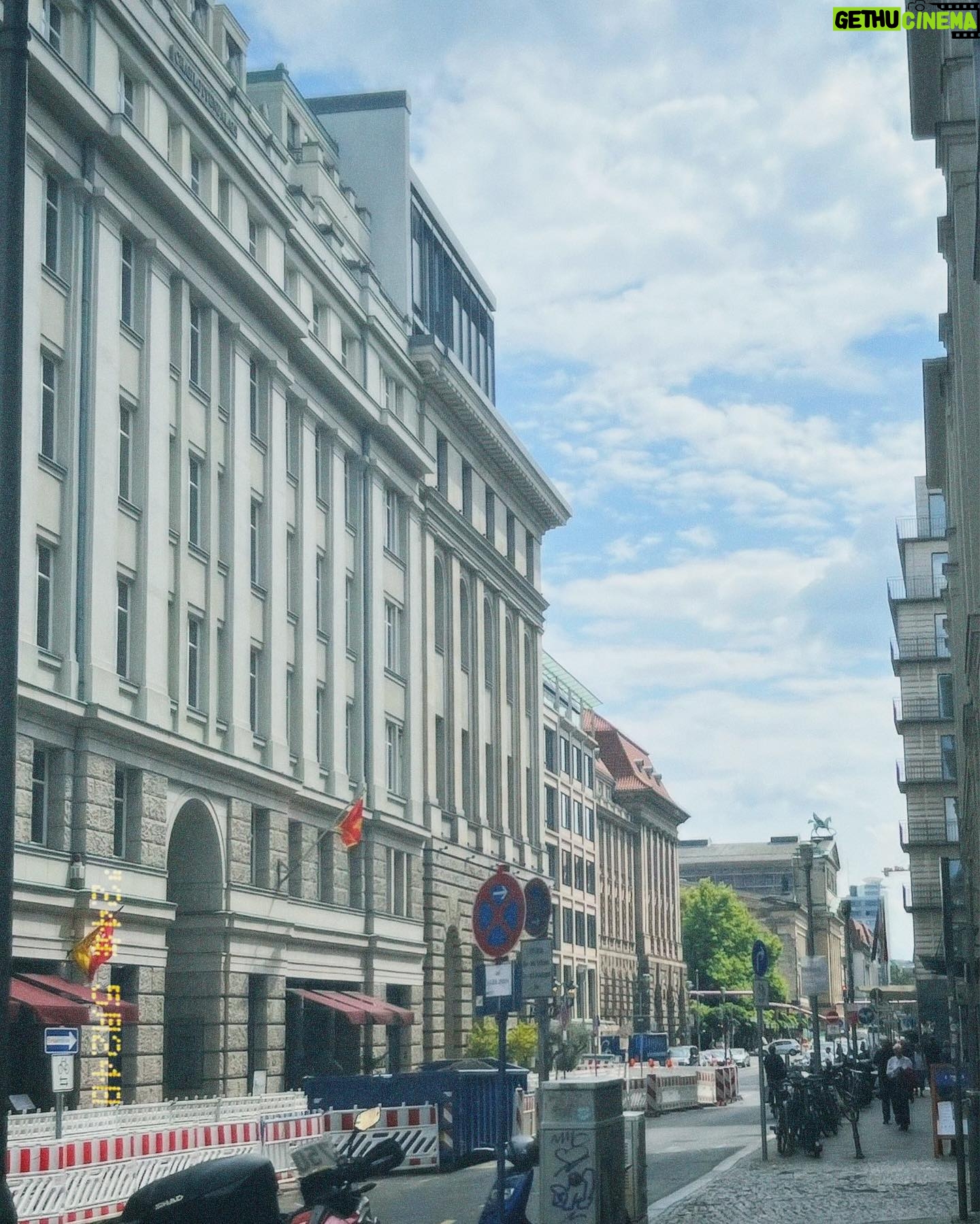 Actress Helin Kandemir HD Instagram Photos and Wallpapers June 2024 ...