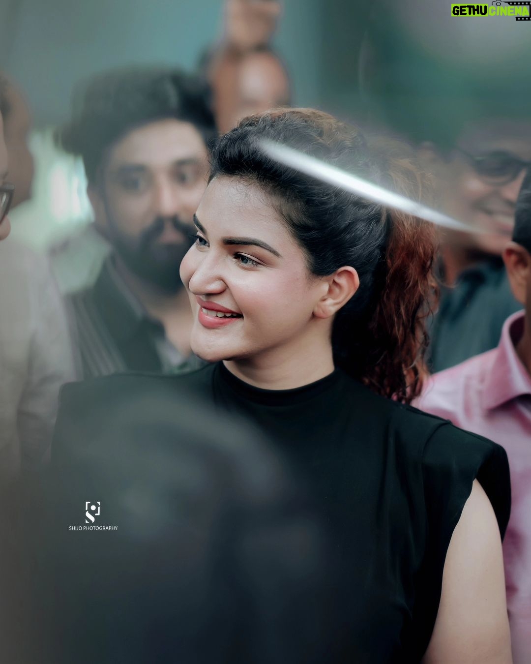 Actress Honey Rose HD Instagram Photos and Wallpapers September 2024 ...