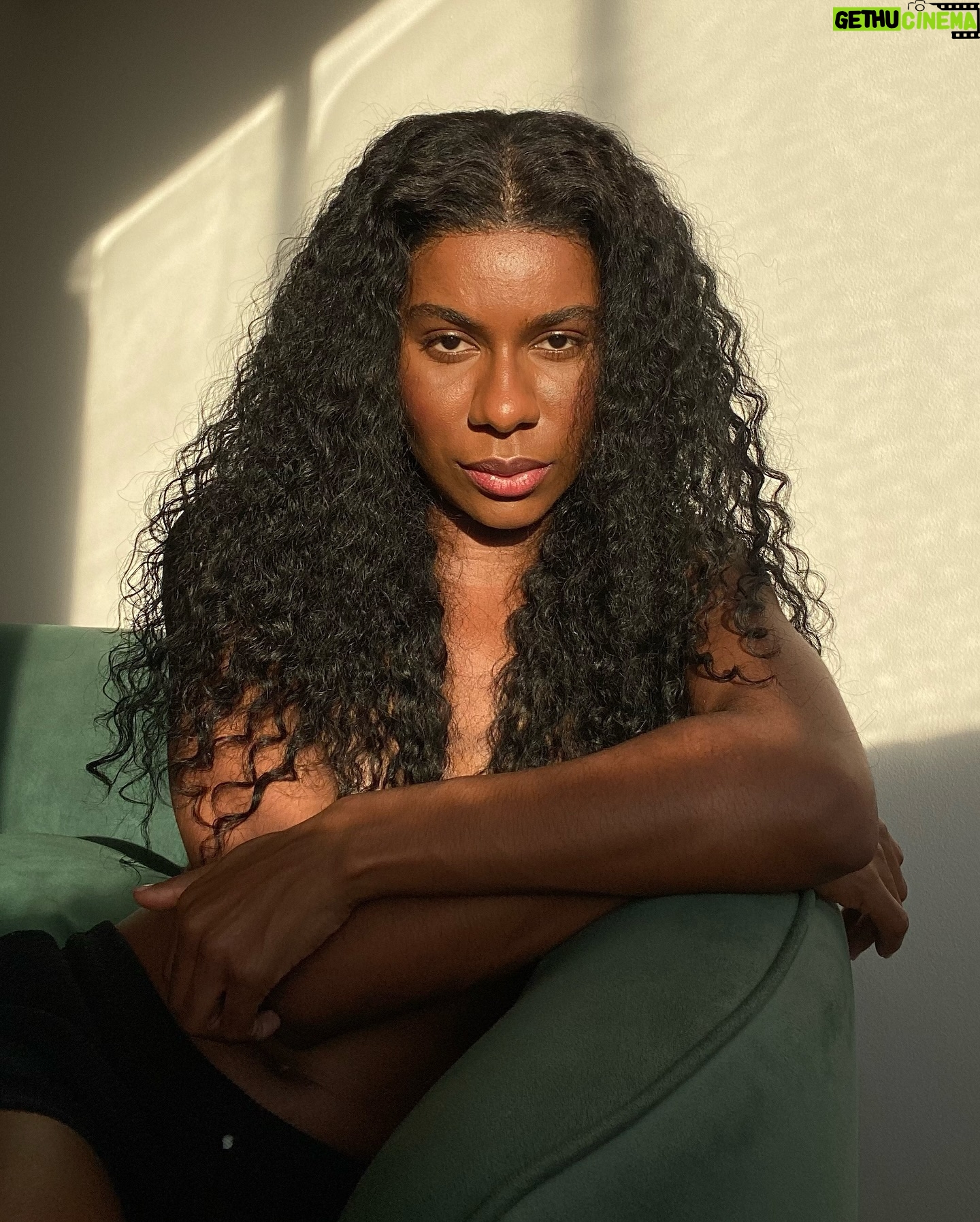 Actress Indira Nascimento HD Instagram Photos and Wallpapers June 2024 ...