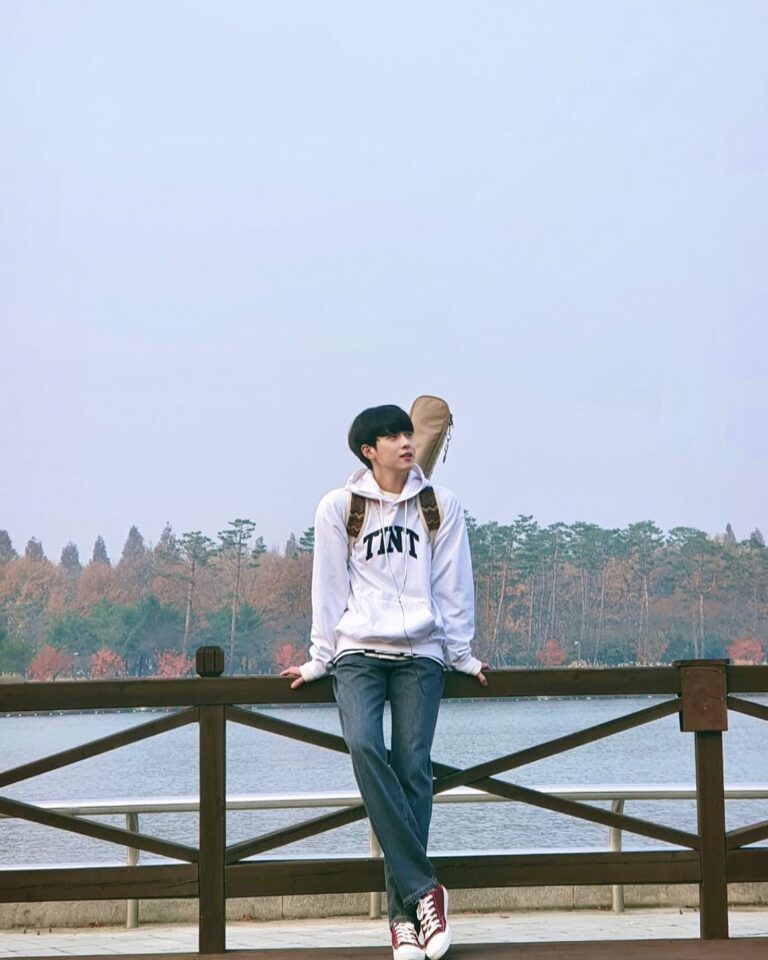 Top 10 Memorable Instagram Photos of Jang Do-yun