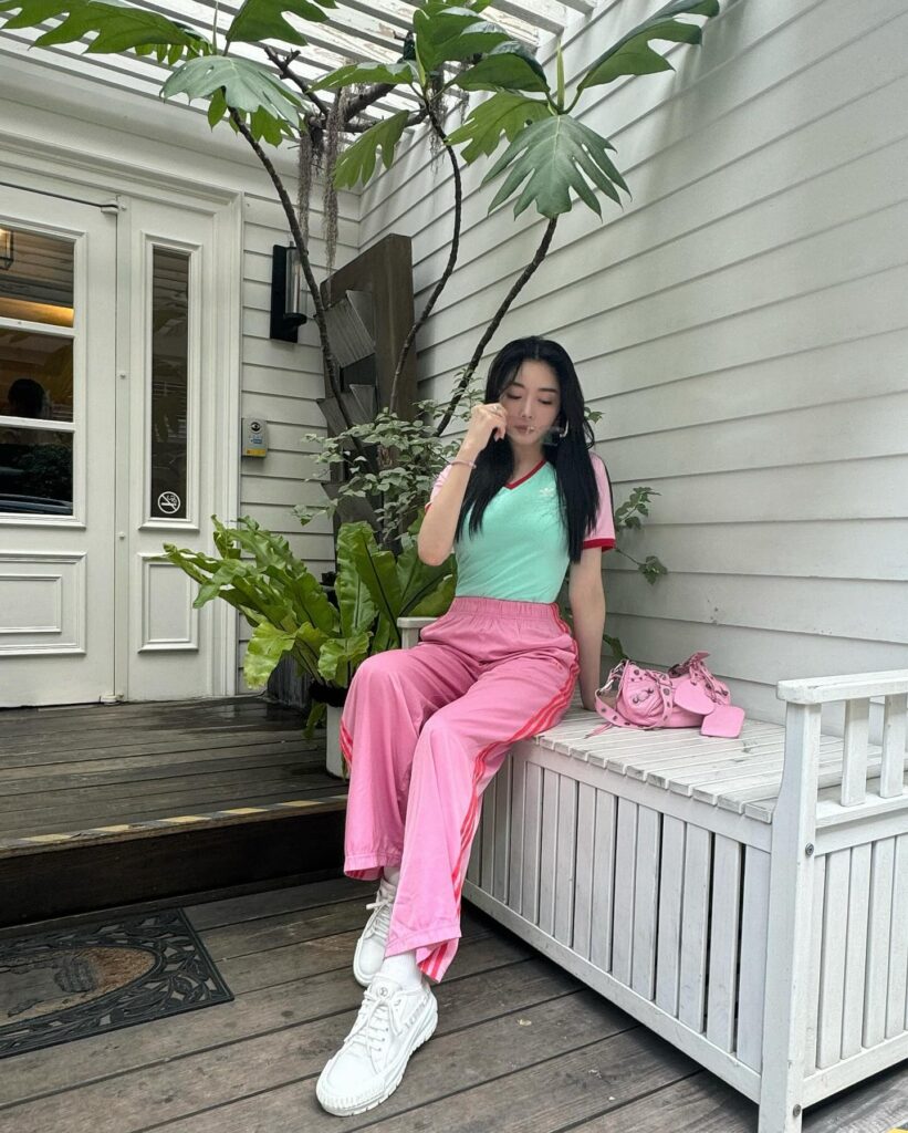 Actress Jenny Cheng HD Instagram Photos and Wallpapers August 2024 ...