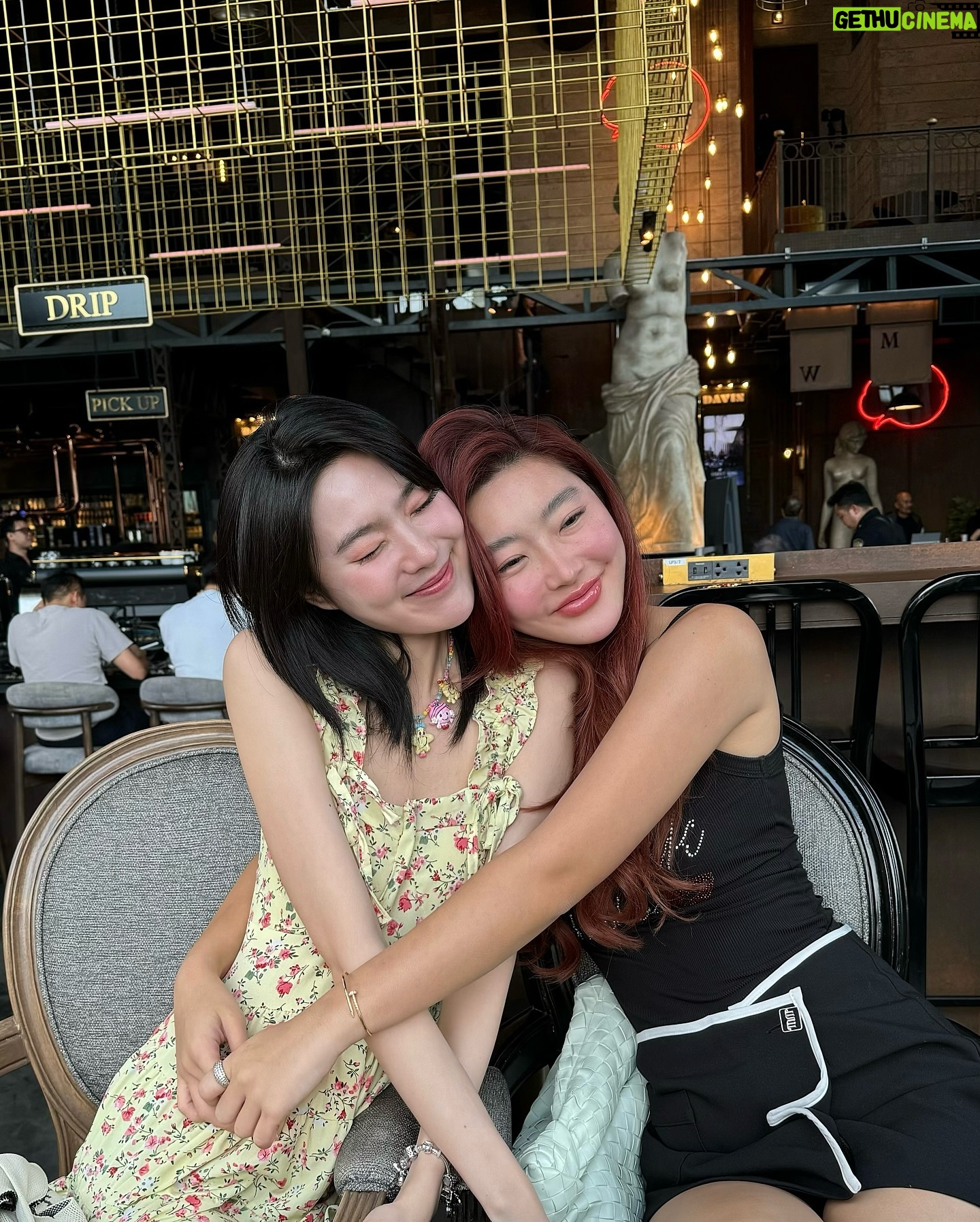 Actress Kanyaphak Pongsak HD Instagram Photos and Wallpapers August 2024 | Gethu Cinema