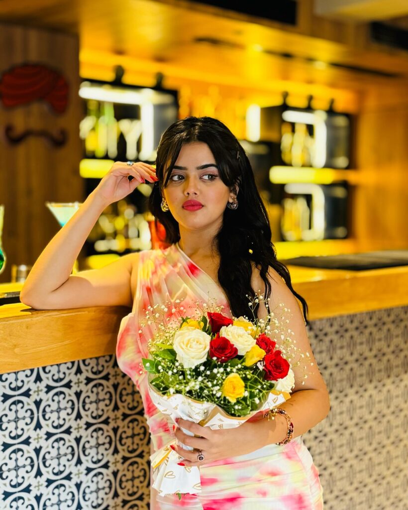 Actress Ketaki Kulkarni HD Instagram Photos and Wallpapers July 2024 ...