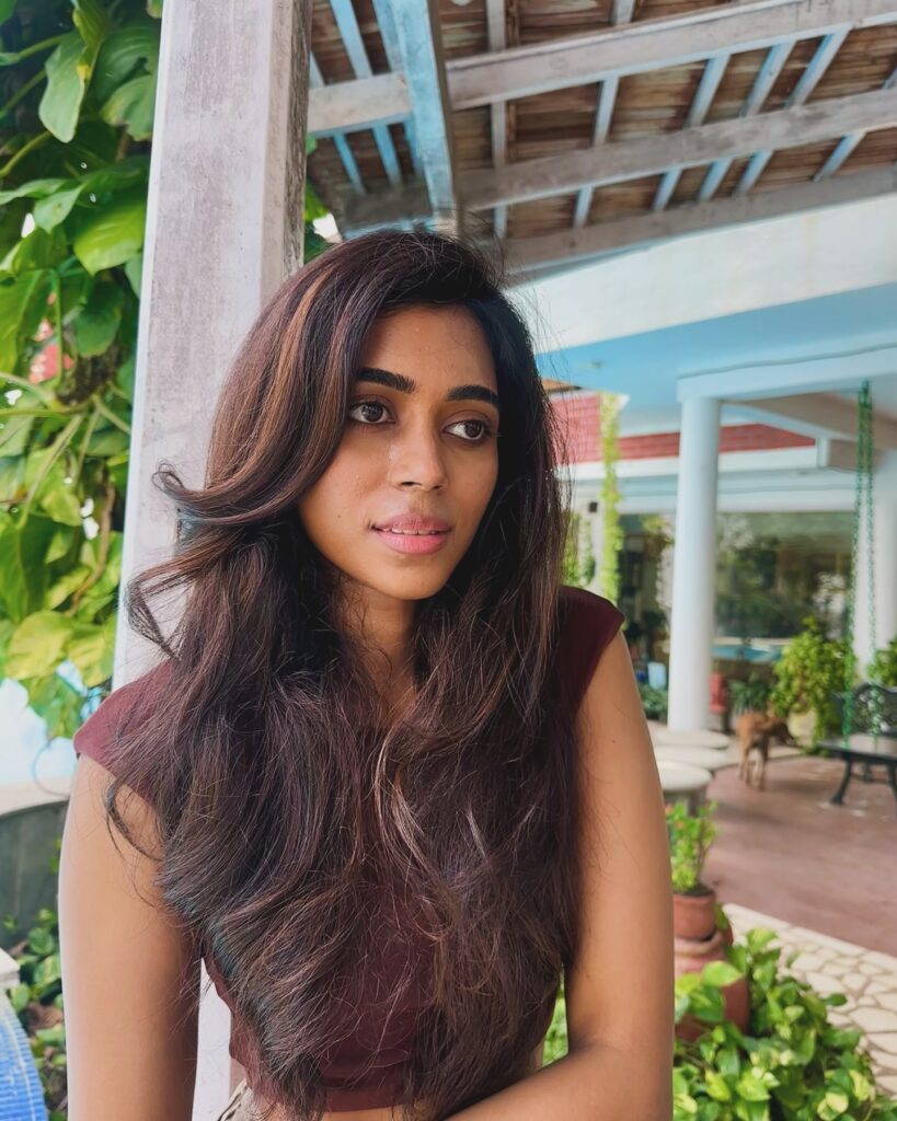 Actress Lovelyn Chandrasekhar HD Instagram Photos and Wallpapers August ...