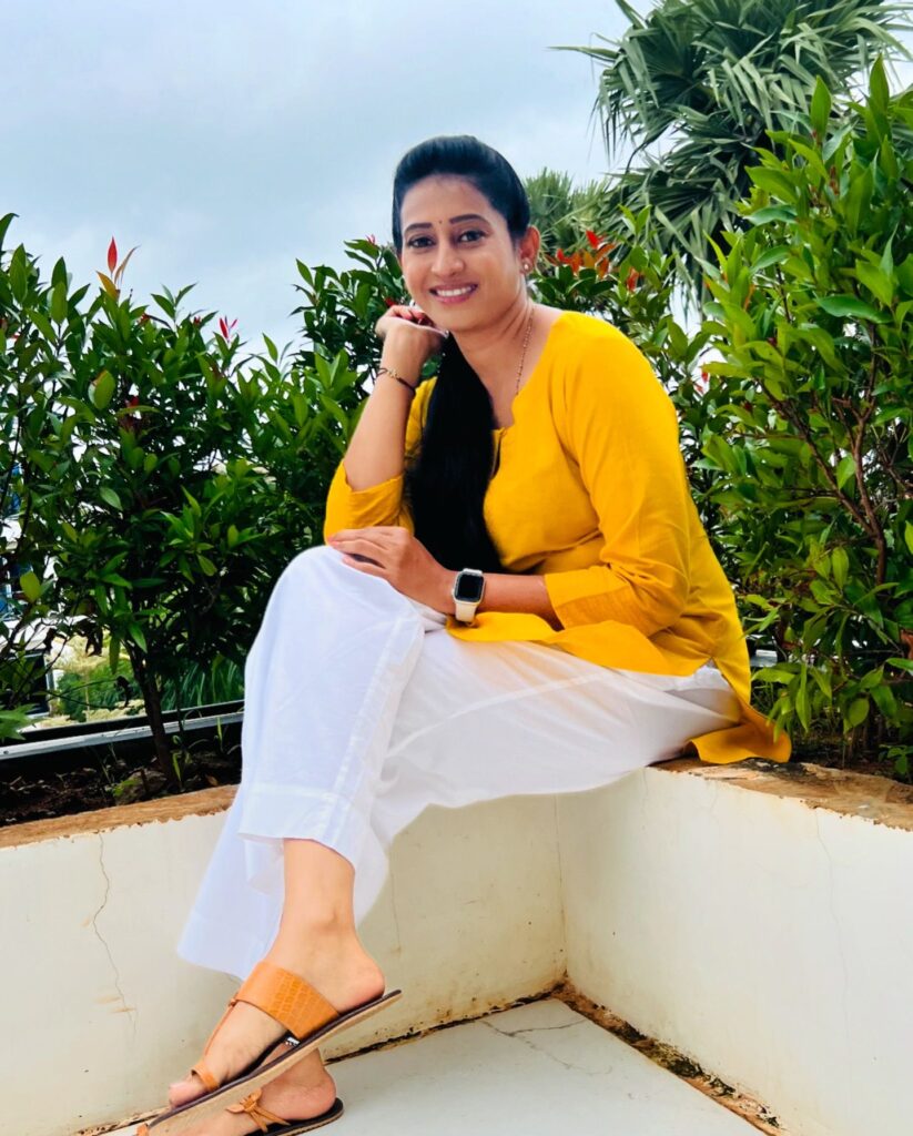 Actress Meena Vasu HD Photos and Wallpapers September 2024 | Gethu Cinema