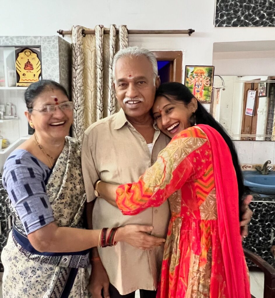 Actress Meena Vasu HD Photos and Wallpapers September 2024 | Gethu Cinema