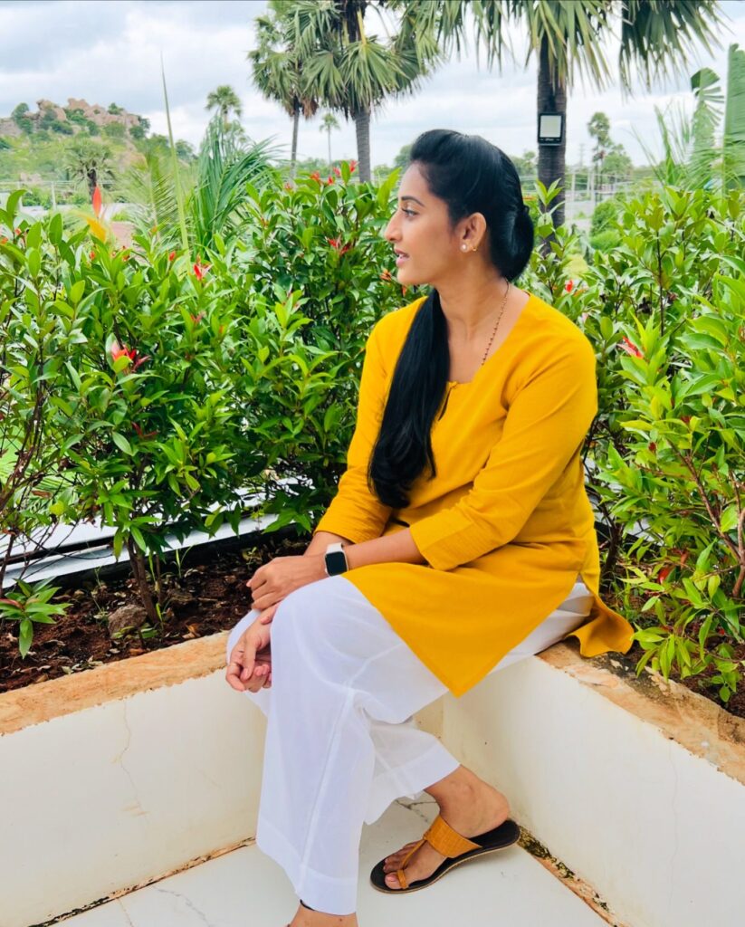 Actress Meena Vasu HD Photos and Wallpapers September 2024 | Gethu Cinema