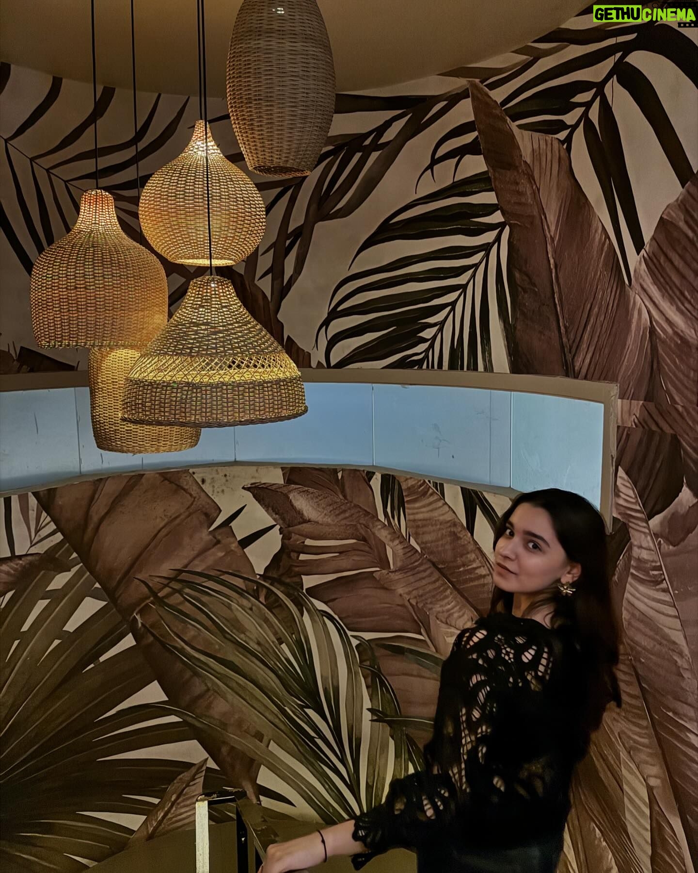 Actress Naisha Khanna HD Instagram Photos and Wallpapers August 2024 ...