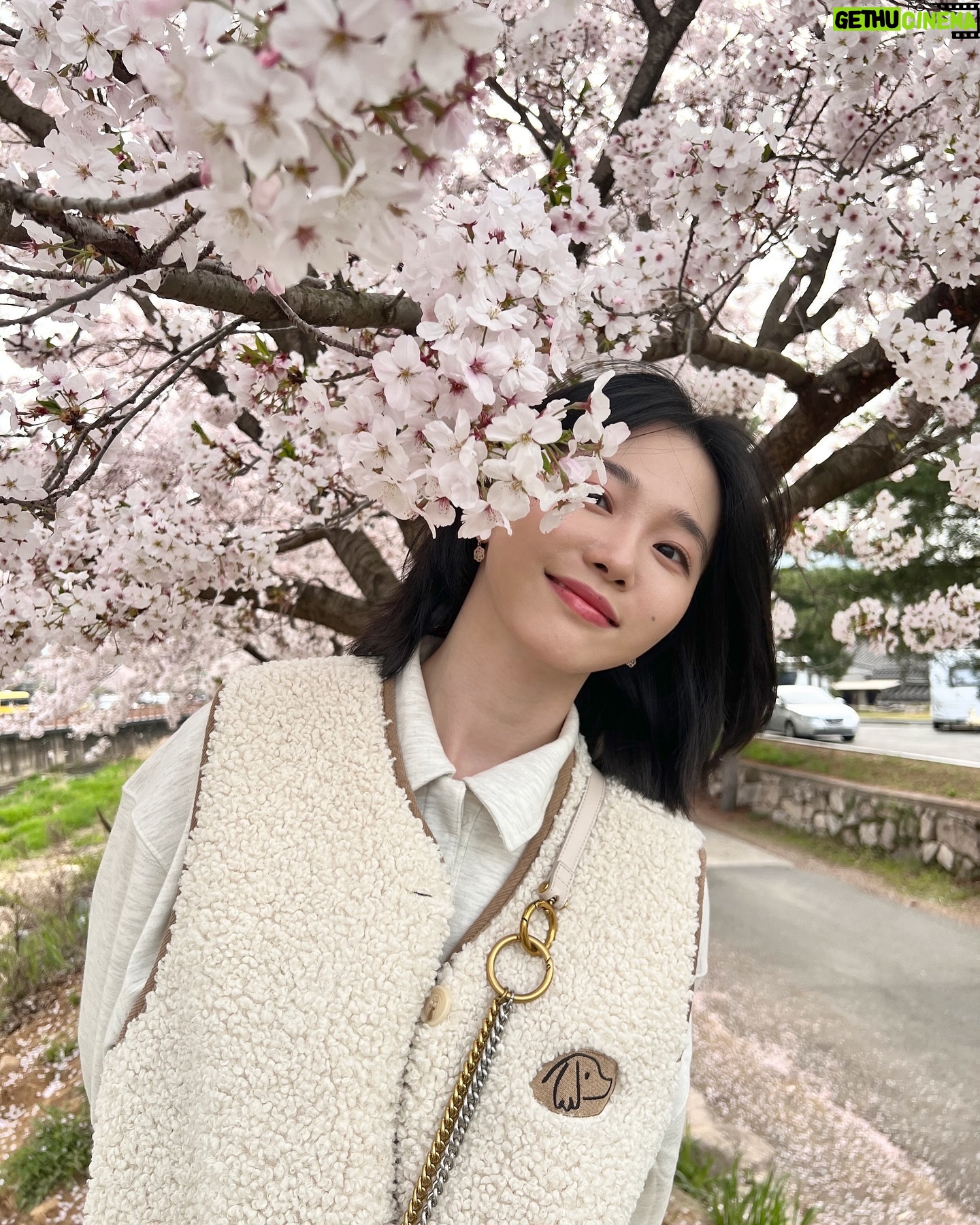 Actress Oh Yu-jin HD Instagram Photos and Wallpapers August 2024 ...