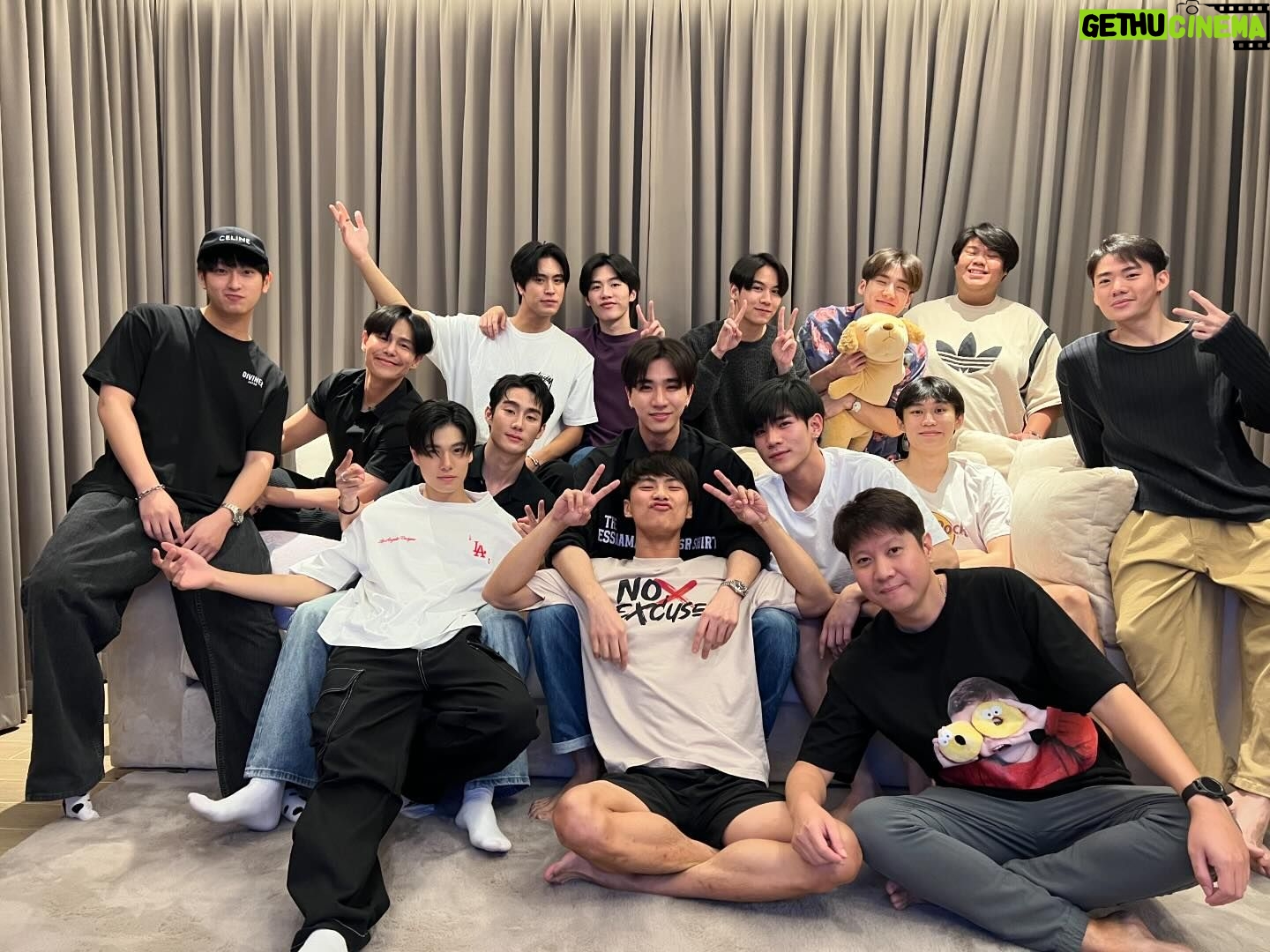 Actor Pawat Chittsawangdee HD Instagram Photos and Wallpapers June 2024 ...