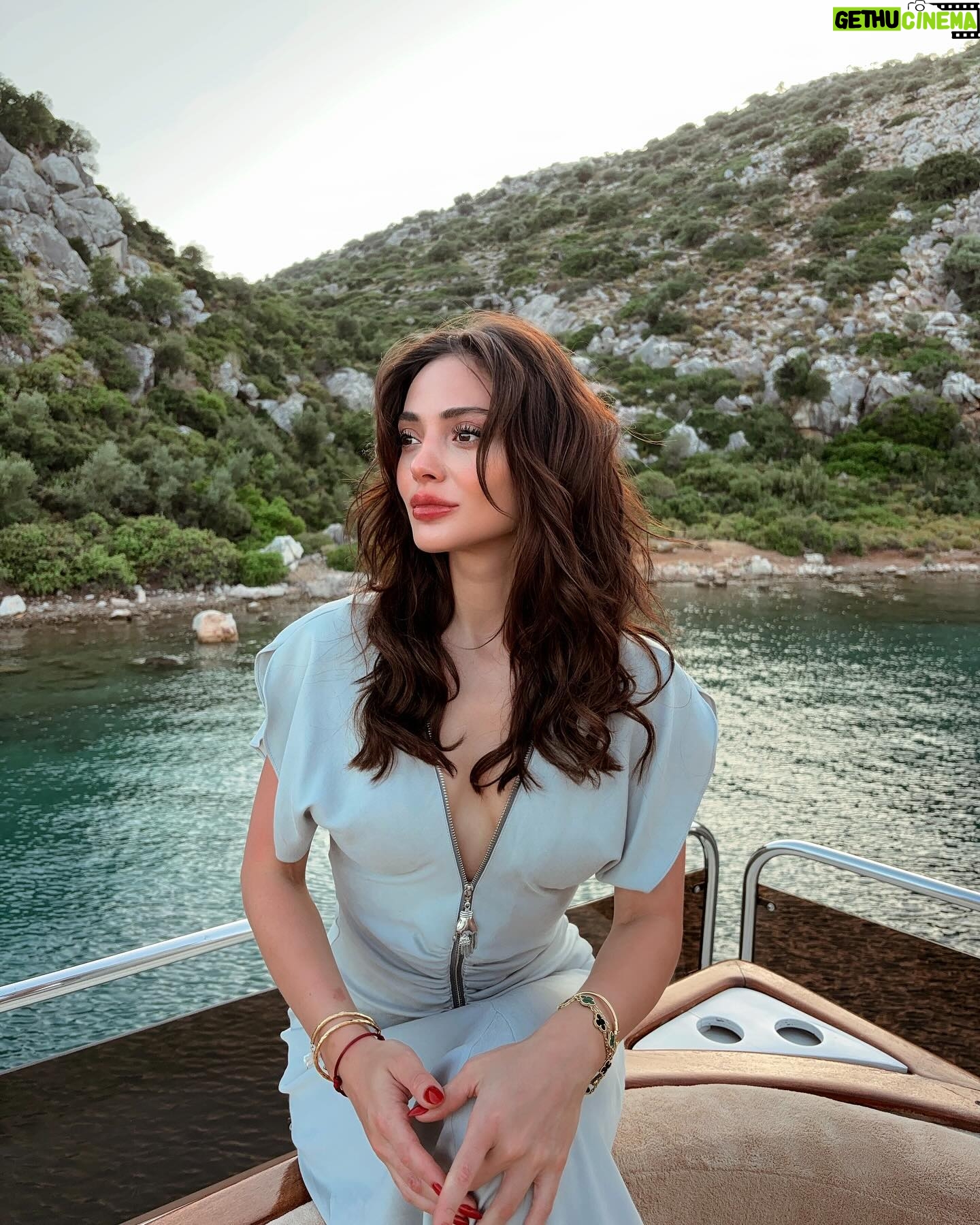 Actress Rabia Soytürk HD Instagram Photos and Wallpapers July 2024 ...