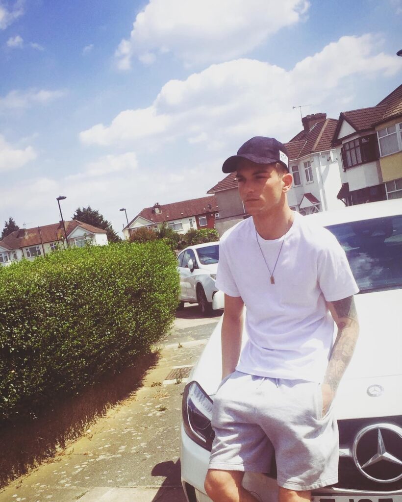 Actor Richard Wisker HD Instagram Photos and Wallpapers November 2018 ...