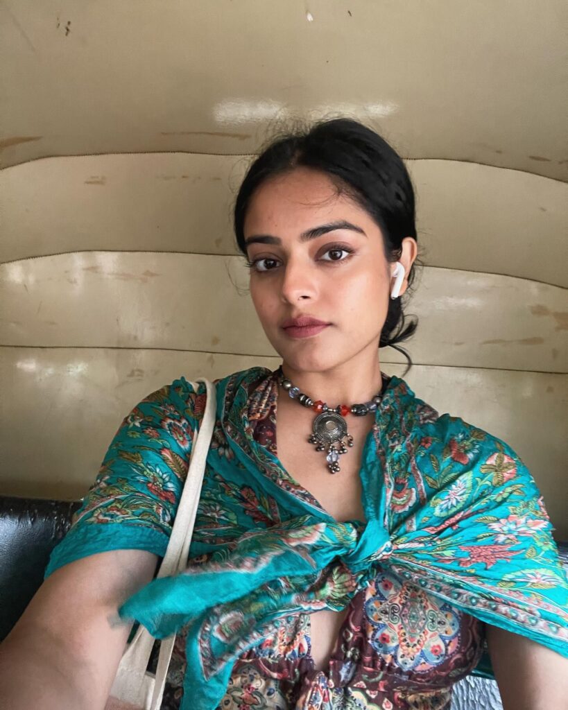 Actress Riddhi Kumar HD Instagram Photos and Wallpapers July 2024 ...