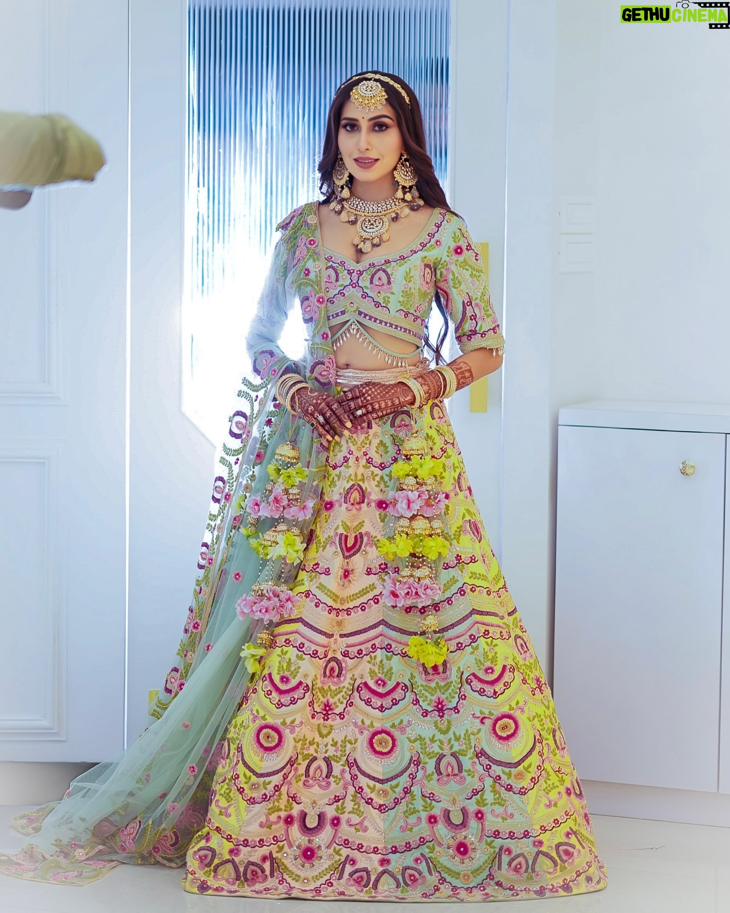 Actress Ruma Sharma HD Instagram Photos and Wallpapers August 2024 ...