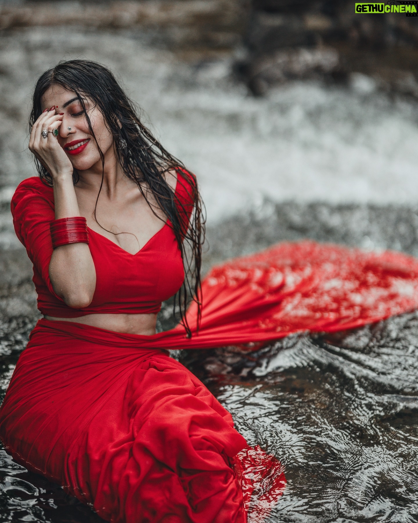 Actress Ruma Sharma HD Instagram Photos and Wallpapers August 2024 ...