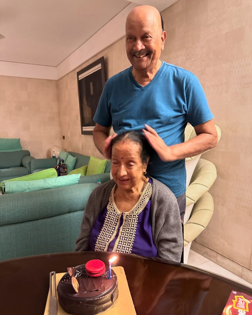 Actress Sameera Reddy HD Instagram Photos and Wallpapers September 2024 ...