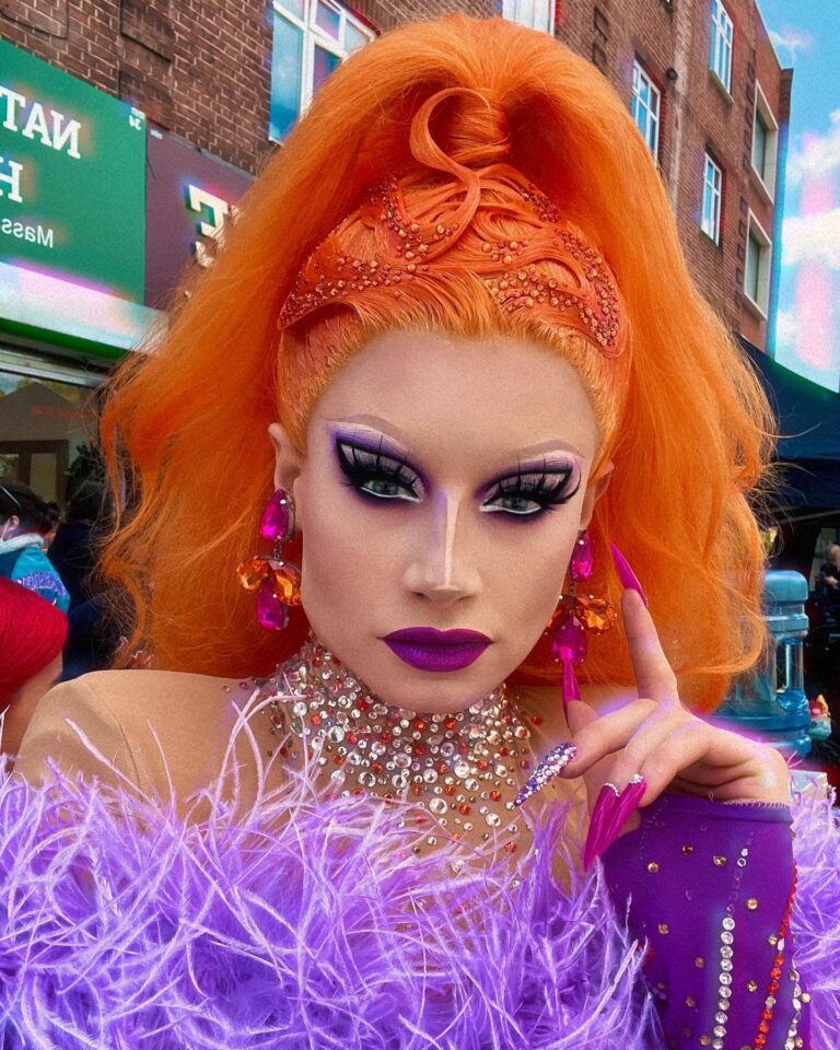 10 Best-Liked Instagram Photos of Scarlett Harlett