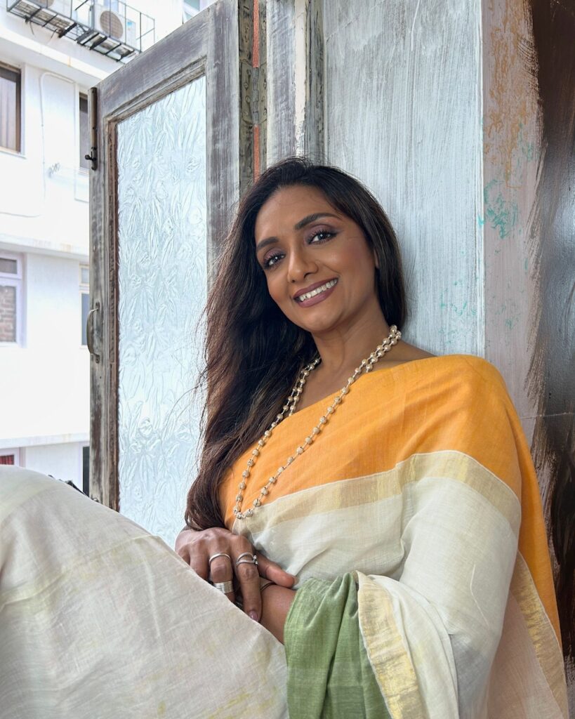 Actress Shanti Priya HD Instagram Photos and Wallpapers August 2024 ...