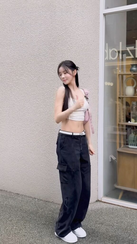 Actress Shin Sae-rom HD Instagram Photos and Wallpapers August 2024 ...