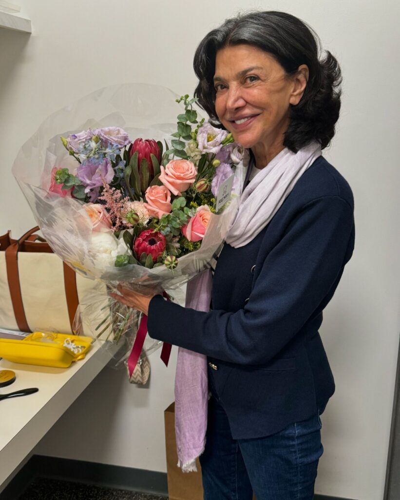 Actress Shohreh Aghdashloo HD Instagram Photos and Wallpapers July 2024 ...