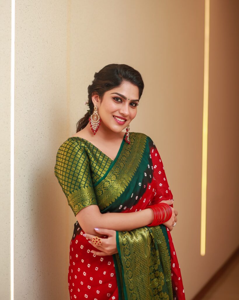 Actress Swasika HD Instagram Photos and Wallpapers August 2024 | Gethu ...