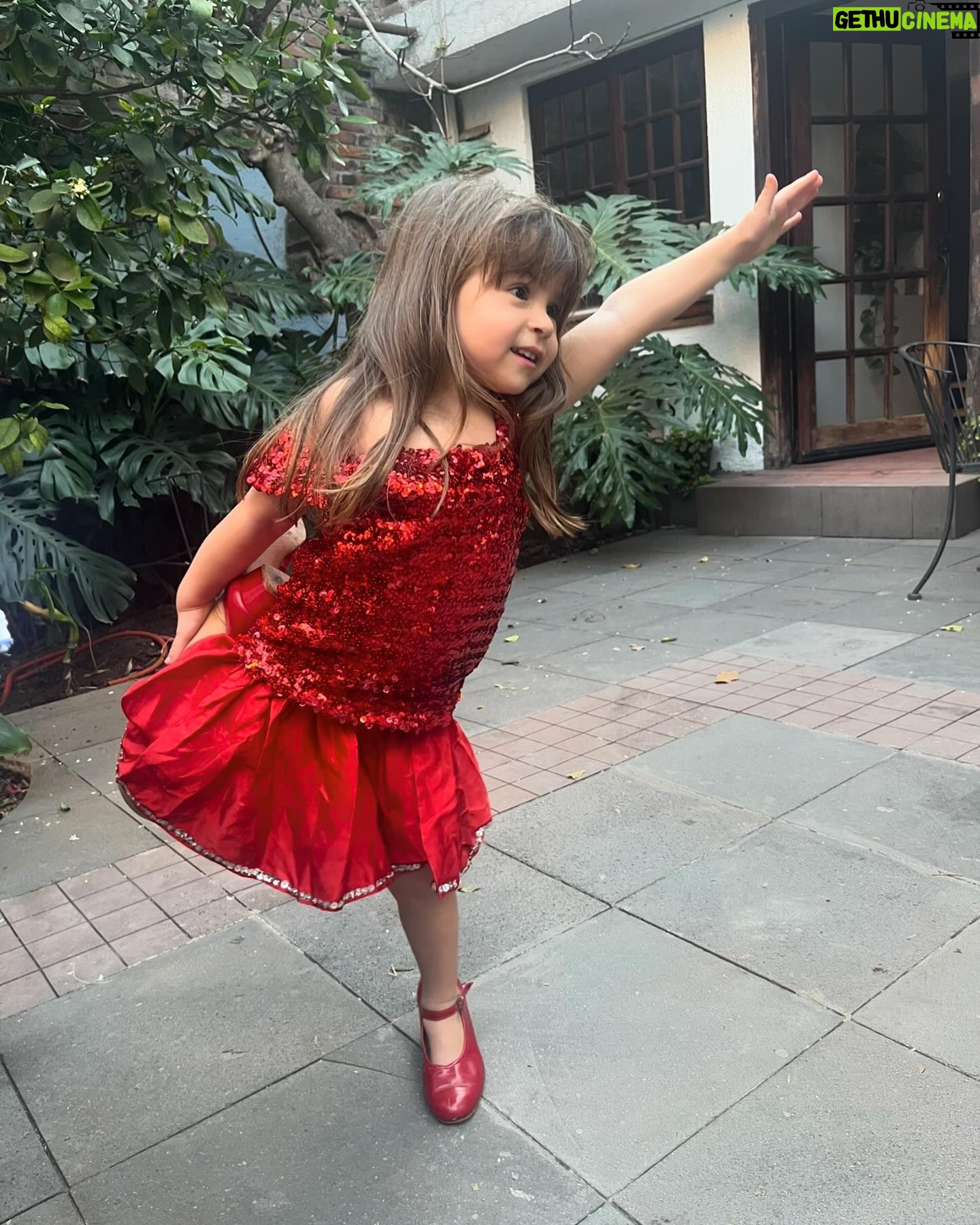 Actor Valeria Vera HD Instagram Photos and Wallpapers February 2024 ...