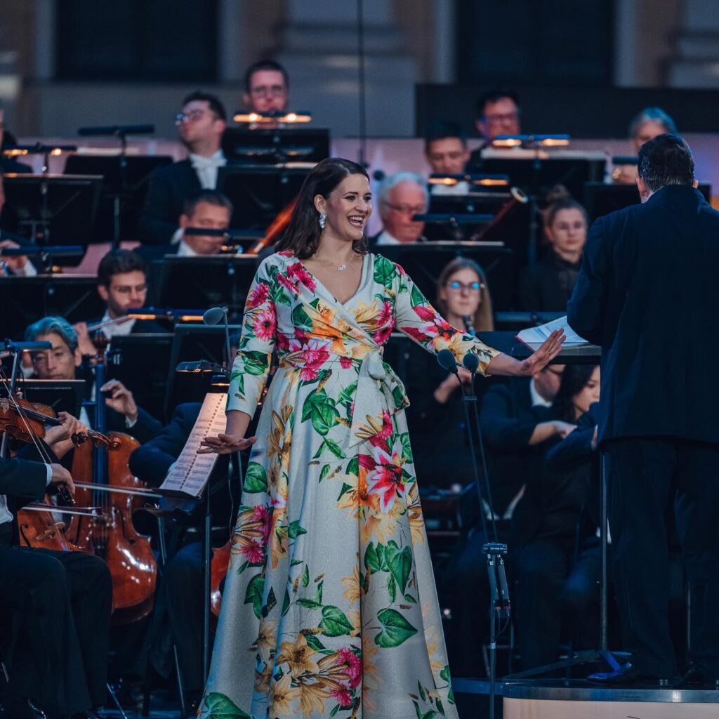 Actor Wiener Philharmoniker HD Instagram Photos and Wallpapers June ...