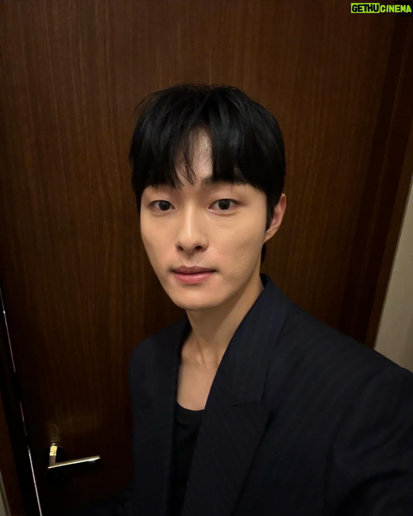 Actor Yoon Chan-young HD Instagram Photos and Wallpapers June 2024 ...