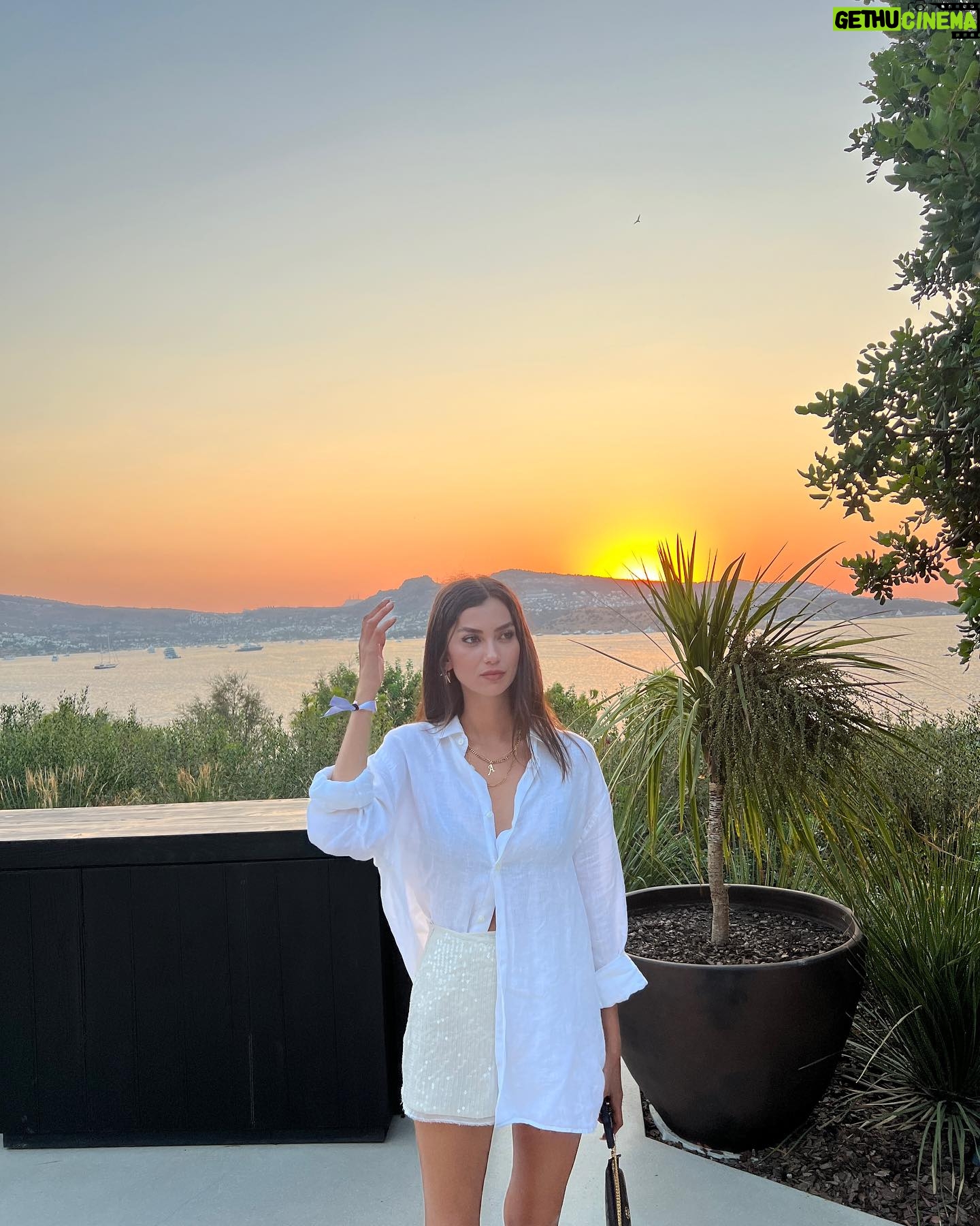 Actress Aleyna Solaker HD Photos and Wallpapers November 2024 | Gethu ...