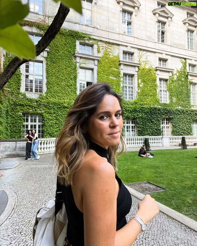 Actress Alice Alves HD Instagram Photos and Wallpapers August 2024 ...