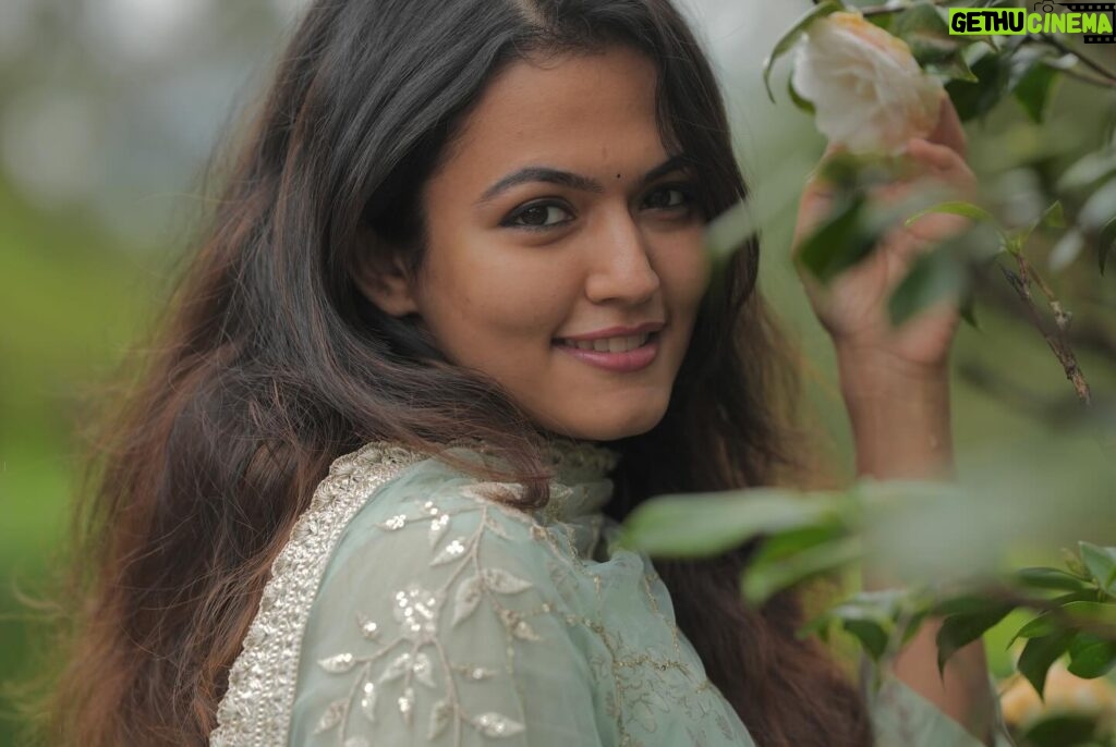 Actress Aparna Das HD Instagram Photos and Wallpapers September 2024 ...