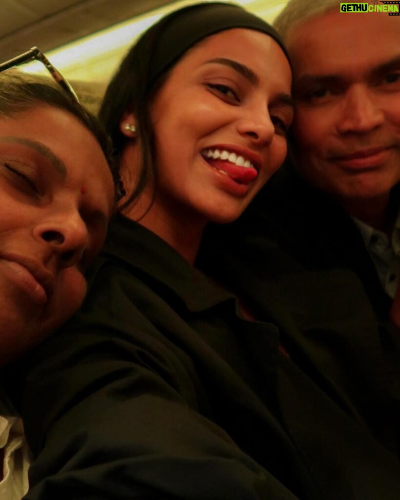 Actress Chandrika Ravi HD Photos and Wallpapers August 2024 | Gethu Cinema