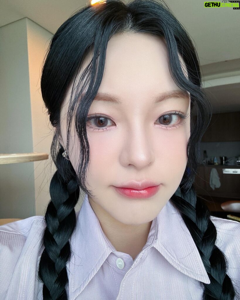 Actress Han Chae-kyung HD Instagram Photos and Wallpapers September ...