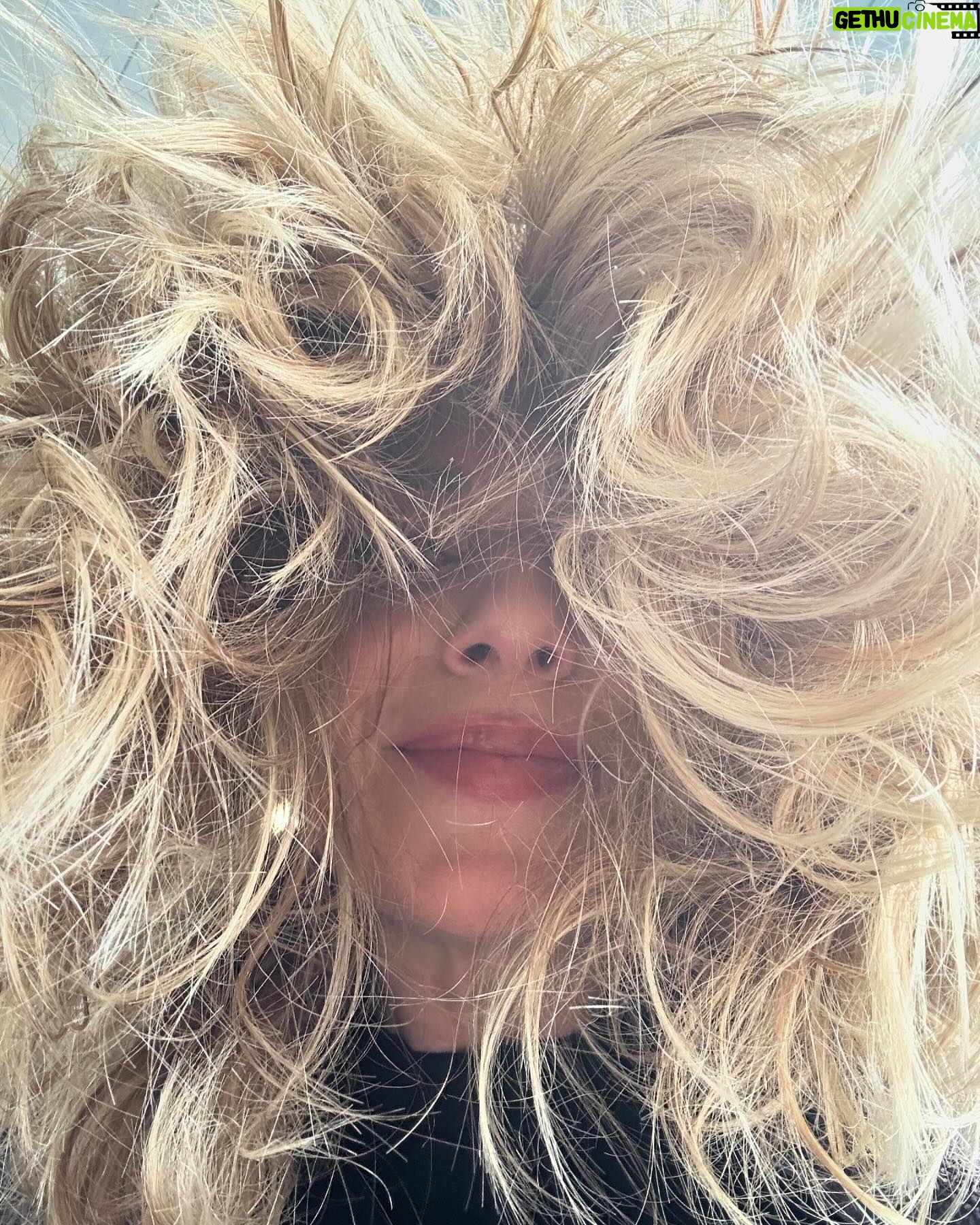 Actress Letícia Spiller HD Instagram Photos and Wallpapers September ...